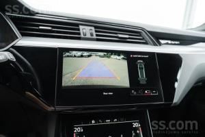 Melns Audi E-Tron 2022 Rīga, ar dzinēja tilpumu 0.00 L un nobraukumu 45 tūkst. km par 33500 €, foto 28 vietnē AUTOMOTO.COM.LV