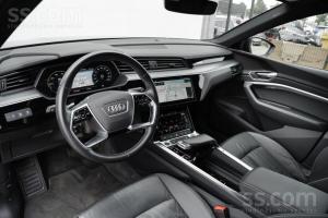 Melns Audi E-Tron 2022 Rīga, ar dzinēja tilpumu 0.00 L un nobraukumu 45 tūkst. km par 33500 €, foto 30 vietnē AUTOMOTO.COM.LV