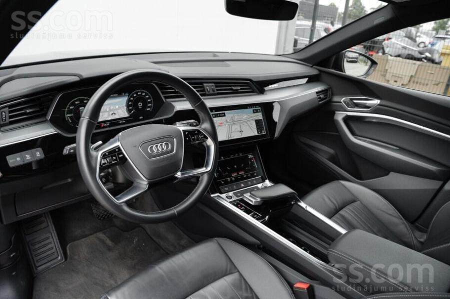 Melns Audi E-Tron 2022 Rīga, ar dzinēja tilpumu 0.00 L un nobraukumu 45 tūkst. km par 33500 €, foto 30 vietnē AUTOMOTO.COM.LV