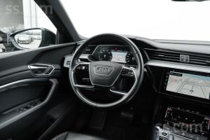 Melns Audi E-Tron 2022 Rīga, ar dzinēja tilpumu 0.00 L un nobraukumu 45 tūkst. km par 33500 €, foto 33 vietnē AUTOMOTO.COM.LV