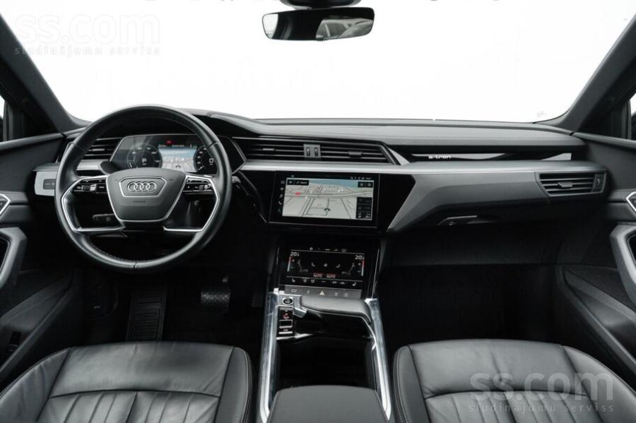 Melns Audi E-Tron 2022 Rīga, ar dzinēja tilpumu 0.00 L un nobraukumu 45 tūkst. km par 33500 €, foto 34 vietnē AUTOMOTO.COM.LV