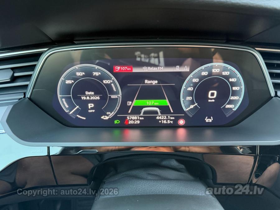 Черный Ауди E-Tron 2022 в Таллин, объемом двигателя 0.00 л и пробегом 58 тыс. км за 33500 €, фото 13 на AUTOMOTO.COM.LV