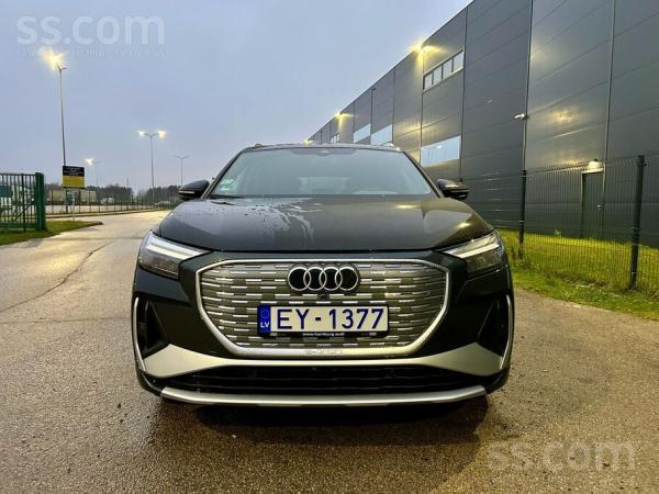 Черный Ауди E-Tron 2022 в Рига, объемом двигателя 0.00 л и пробегом 42 тыс. км за 29800 €, фото 9 на AUTOMOTO.COM.LV