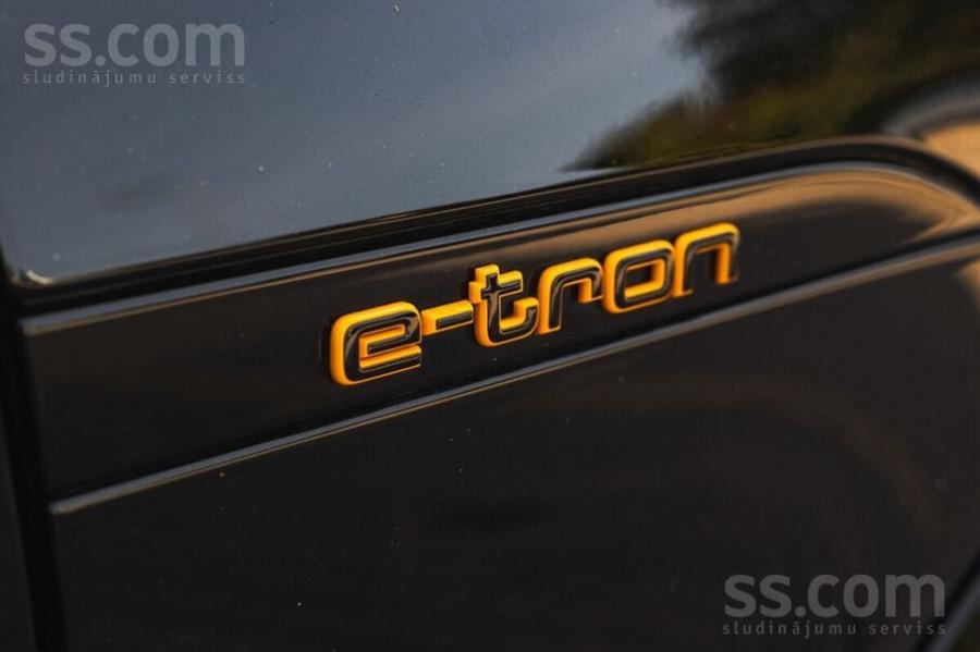 Черный Ауди E-Tron 2022 в Вентспилс, объемом двигателя 0.00 л и пробегом 27 тыс. км за 44500 €, фото 23 на AUTOMOTO.COM.LV