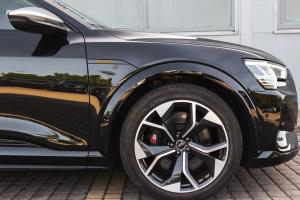 Black Audi E-Tron 2022 in Ventspils, with an engine capacity of 0.00 L and mileage of 27 thousand km for 44500 €, photo 10 on AUTOMOTO.COM.LV