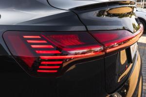 Black Audi E-Tron 2022 in Ventspils, with an engine capacity of 0.00 L and mileage of 27 thousand km for 44500 €, photo 14 on AUTOMOTO.COM.LV