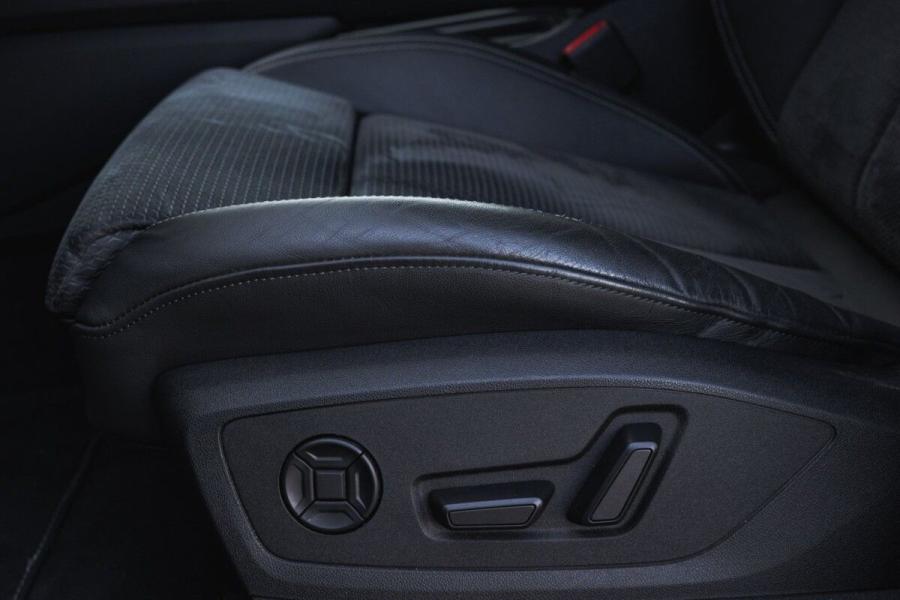 Black Audi E-Tron 2022 in Ventspils, with an engine capacity of 0.00 L and mileage of 27 thousand km for 44500 €, photo 32 on AUTOMOTO.COM.LV