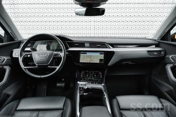 Melns Audi E-Tron 2022 Rīga, ar dzinēja tilpumu 0.00 L un nobraukumu 41 tūkst. km par 39050 €, foto 7 vietnē AUTOMOTO.COM.LV