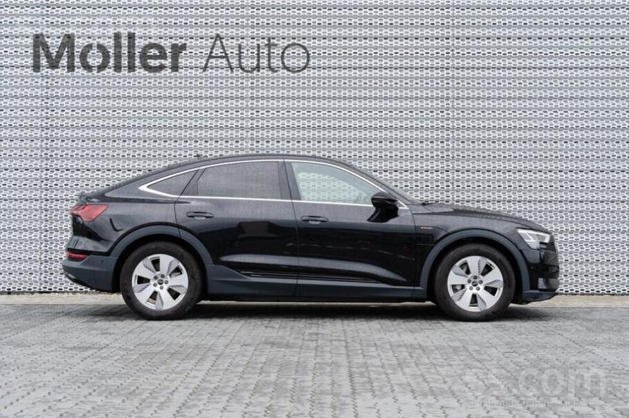 Черный Ауди E-Tron 2022 в Рига, объемом двигателя 0.00 л и пробегом 25 тыс. км за 40400 €, фото 6 на AUTOMOTO.COM.LV