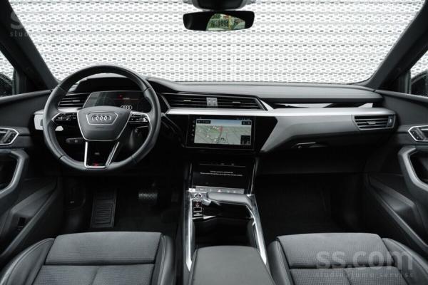 Melns Audi E-Tron 2022 Rīga, ar dzinēja tilpumu 0.00 L un nobraukumu 25 tūkst. km par 40400 €, foto 7 vietnē AUTOMOTO.COM.LV
