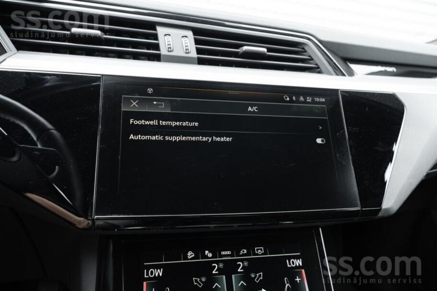 Черный Ауди E-Tron 2022 в Рига, объемом двигателя 0.00 л и пробегом 25 тыс. км за 40400 €, фото 18 на AUTOMOTO.COM.LV