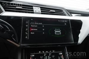 Черный Ауди E-Tron 2022 в Рига, объемом двигателя 0.00 л и пробегом 25 тыс. км за 40400 €, фото 23 на AUTOMOTO.COM.LV