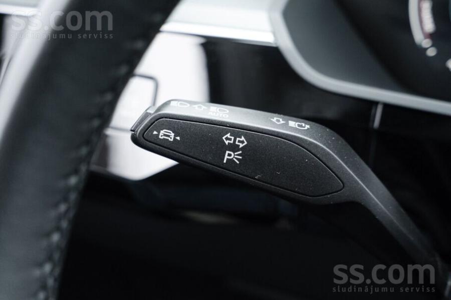 Black Audi E-Tron 2022 in Riga, with an engine capacity of 0.00 L and mileage of 41 thousand km for 38950 €, photo 16 on AUTOMOTO.COM.LV
