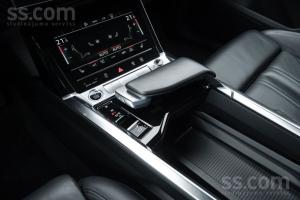 Black Audi E-Tron 2022 in Riga, with an engine capacity of 0.00 L and mileage of 41 thousand km for 38950 €, photo 22 on AUTOMOTO.COM.LV