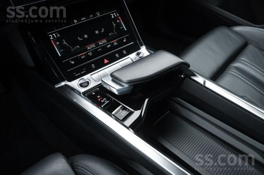 Black Audi E-Tron 2022 in Riga, with an engine capacity of 0.00 L and mileage of 41 thousand km for 38950 €, photo 22 on AUTOMOTO.COM.LV