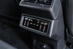 Black Audi E-Tron 2022 in Riga, with an engine capacity of 0.00 L and mileage of 53 thousand km for 33500 €, photo 9 on AUTOMOTO.COM.LV