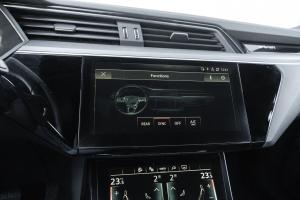 Black Audi E-Tron 2022 in Riga, with an engine capacity of 0.00 L and mileage of 53 thousand km for 33500 €, photo 20 on AUTOMOTO.COM.LV