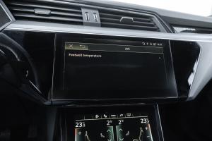 Black Audi E-Tron 2022 in Riga, with an engine capacity of 0.00 L and mileage of 53 thousand km for 33500 €, photo 21 on AUTOMOTO.COM.LV