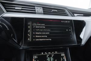 Black Audi E-Tron 2022 in Riga, with an engine capacity of 0.00 L and mileage of 53 thousand km for 33500 €, photo 27 on AUTOMOTO.COM.LV