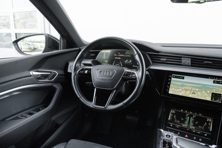Black Audi E-Tron 2022 in Riga, with an engine capacity of 0.00 L and mileage of 53 thousand km for 33500 €, photo 35 on AUTOMOTO.COM.LV