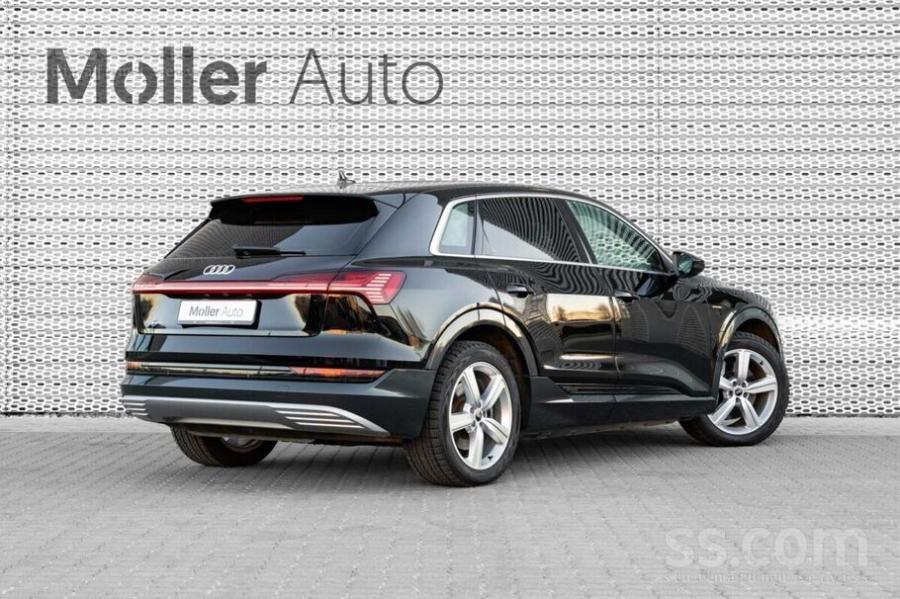 Melns Audi E-Tron 2023 Rīga, ar dzinēja tilpumu 0.00 L un nobraukumu 68 tūkst. km par 40100 €, foto 4 vietnē AUTOMOTO.COM.LV