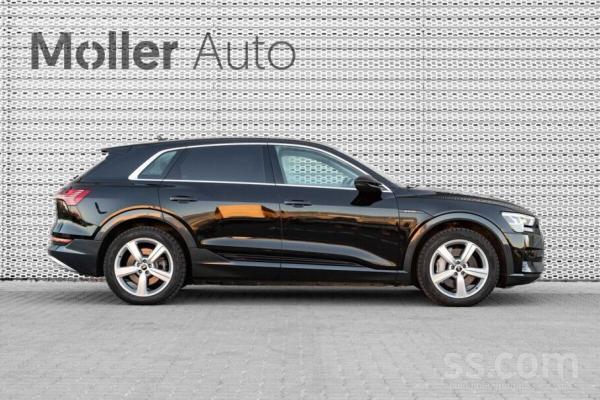 Melns Audi E-Tron 2023 Rīga, ar dzinēja tilpumu 0.00 L un nobraukumu 68 tūkst. km par 40100 €, foto 5 vietnē AUTOMOTO.COM.LV