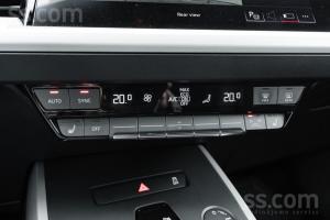 Black Audi E-Tron 2023 in Riga, with an engine capacity of 0.00 L and mileage of 98 thousand km for 36150 €, photo 22 on AUTOMOTO.COM.LV