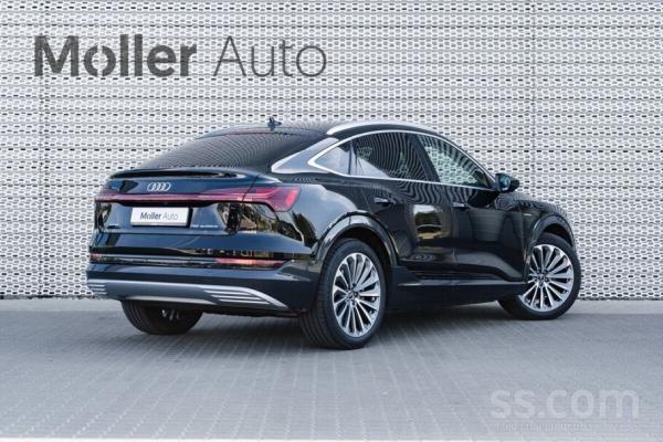 Melns Audi E-Tron 2023 Rīga, ar dzinēja tilpumu 0.00 L un nobraukumu 47 tūkst. km par 38300 €, foto 4 vietnē AUTOMOTO.COM.LV