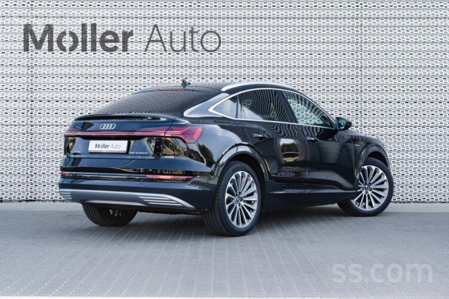 Black Audi E-Tron 2023 in Riga, with an engine capacity of 0.00 L and mileage of 47 thousand km for 38300 €, photo 5 on AUTOMOTO.COM.LV