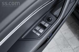 Black Audi E-Tron 2023 in Riga, with an engine capacity of 0.00 L and mileage of 47 thousand km for 38300 €, photo 8 on AUTOMOTO.COM.LV