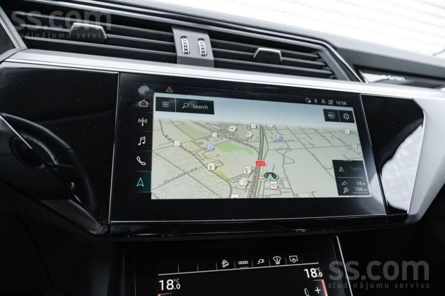 Black Audi E-Tron 2023 in Riga, with an engine capacity of 0.00 L and mileage of 47 thousand km for 38300 €, photo 21 on AUTOMOTO.COM.LV
