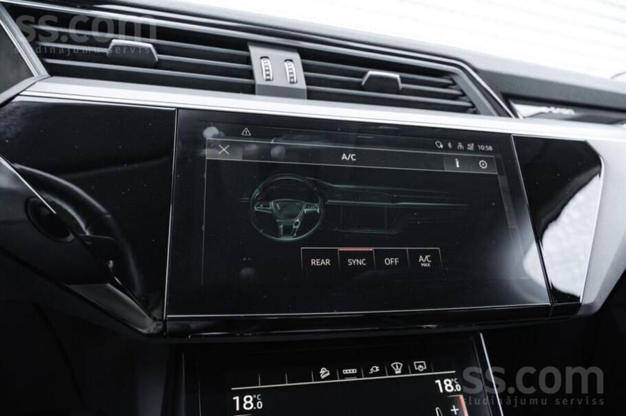 Black Audi E-Tron 2023 in Riga, with an engine capacity of 0.00 L and mileage of 47 thousand km for 38300 €, photo 22 on AUTOMOTO.COM.LV
