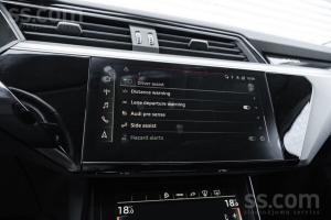 Black Audi E-Tron 2023 in Riga, with an engine capacity of 0.00 L and mileage of 47 thousand km for 38300 €, photo 29 on AUTOMOTO.COM.LV