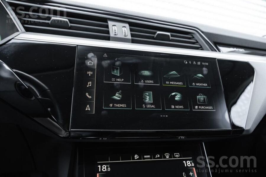 Black Audi E-Tron 2023 in Riga, with an engine capacity of 0.00 L and mileage of 47 thousand km for 38300 €, photo 30 on AUTOMOTO.COM.LV
