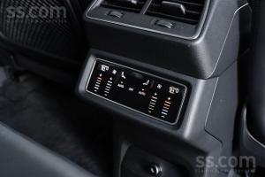 Black Audi E-Tron 2023 in Riga, with an engine capacity of 0.00 L and mileage of 47 thousand km for 38300 €, photo 34 on AUTOMOTO.COM.LV