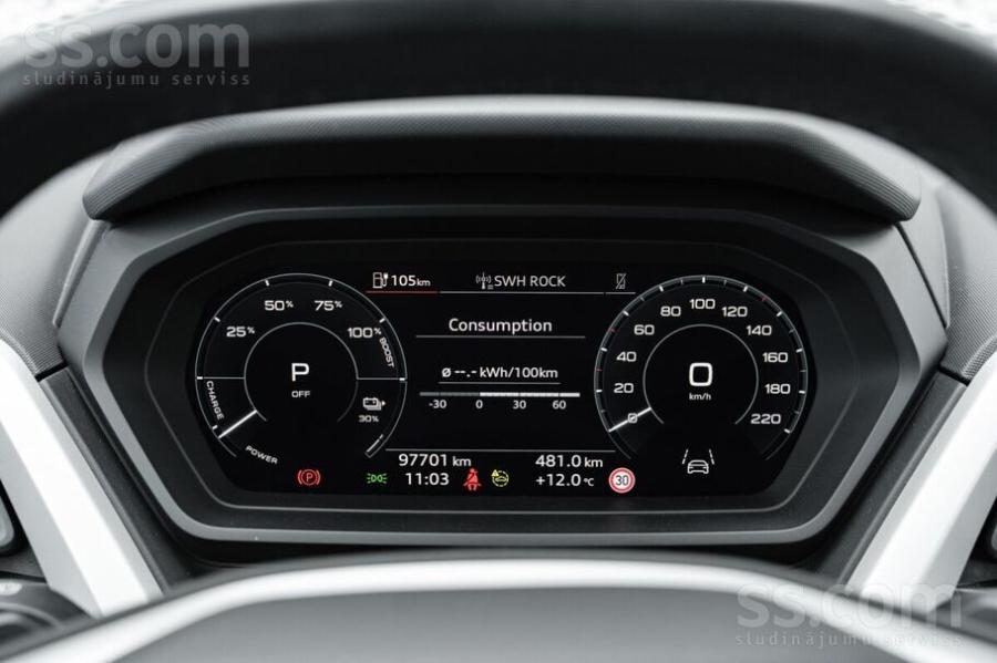 Black Audi E-Tron 2023 in Riga, with an engine capacity of 0.00 L and mileage of 98 thousand km for 36150 €, photo 14 on AUTOMOTO.COM.LV
