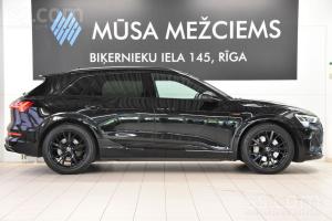 Черный Ауди E-Tron 2023 в Рига, объемом двигателя 0.00 л и пробегом 68 тыс. км за 40490 €, фото 5 на AUTOMOTO.COM.LV