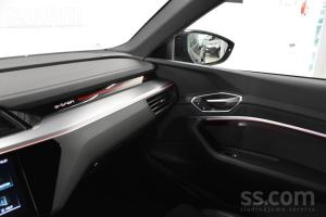 Черный Ауди E-Tron 2023 в Рига, объемом двигателя 0.00 л и пробегом 68 тыс. км за 40490 €, фото 14 на AUTOMOTO.COM.LV