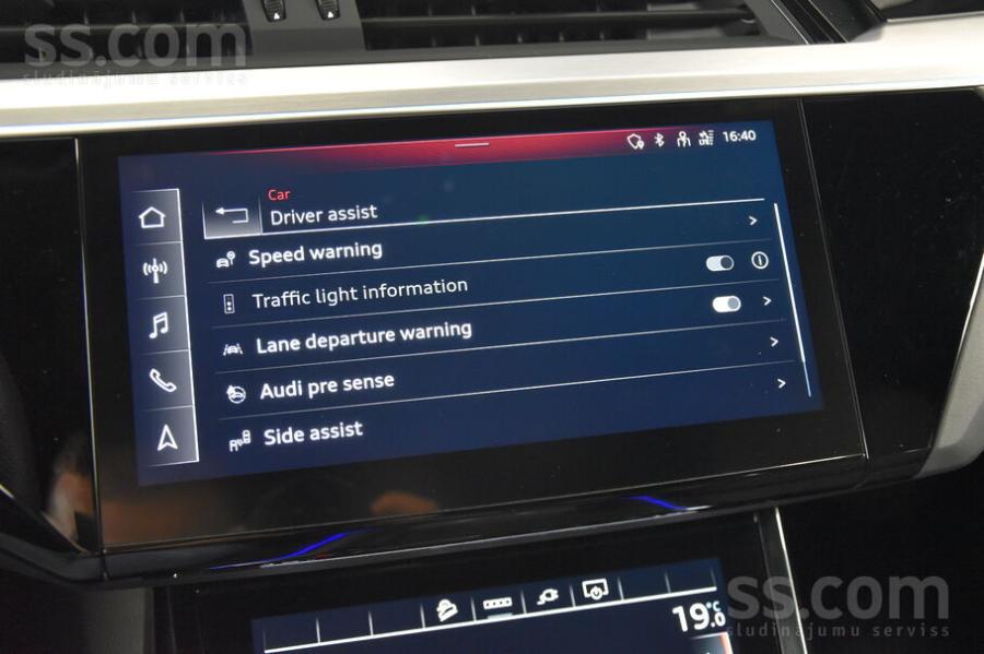 Черный Ауди E-Tron 2023 в Рига, объемом двигателя 0.00 л и пробегом 68 тыс. км за 40490 €, фото 26 на AUTOMOTO.COM.LV