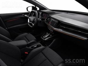 Black Audi E-Tron 2023 in Riga, with an engine capacity of 0.00 L and mileage of 113 thousand km for 34900 €, photo 9 on AUTOMOTO.COM.LV