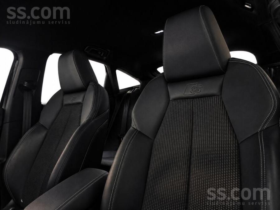 Black Audi E-Tron 2023 in Riga, with an engine capacity of 0.00 L and mileage of 113 thousand km for 34900 €, photo 12 on AUTOMOTO.COM.LV