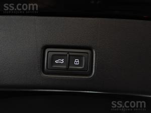 Black Audi E-Tron 2023 in Riga, with an engine capacity of 0.00 L and mileage of 113 thousand km for 34900 €, photo 29 on AUTOMOTO.COM.LV
