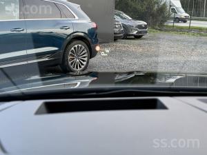 Черный Ауди E-Tron 2023 в Рига, объемом двигателя 0.00 л и пробегом 99 тыс. км за 37990 €, фото 13 на AUTOMOTO.COM.LV