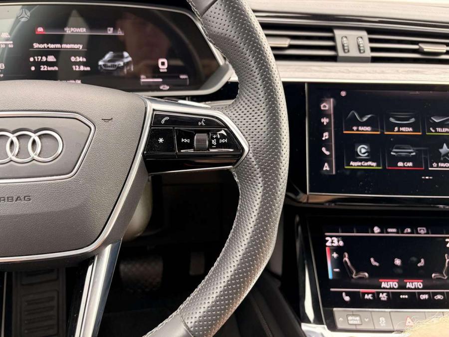Черный Ауди E-Tron 2023 в Вильнюс, объемом двигателя 0.00 л и пробегом 122 тыс. км за 30750 €, фото 15 на AUTOMOTO.COM.LV