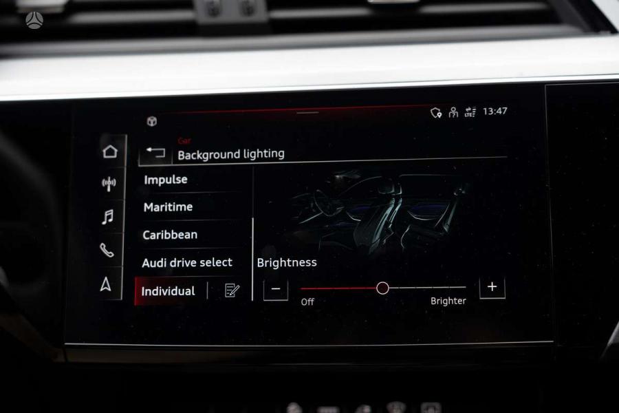 Black Audi E-Tron 2023 in Vilnius, with an engine capacity of 0.00 L and mileage of 112 thousand km for 29900 €, photo 38 on AUTOMOTO.COM.LV