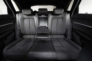 Black Audi E-Tron 2023 in Vilnius, with an engine capacity of 0.00 L and mileage of 112 thousand km for 29900 €, photo 39 on AUTOMOTO.COM.LV