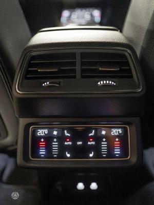 Black Audi E-Tron 2023 in Vilnius, with an engine capacity of 0.00 L and mileage of 112 thousand km for 29900 €, photo 41 on AUTOMOTO.COM.LV