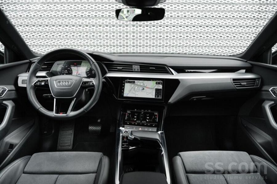 Black Audi E-Tron 2023 in Riga, with an engine capacity of 0.00 L and mileage of 26 thousand km for 36000 €, photo 7 on AUTOMOTO.COM.LV