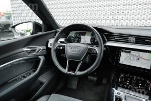 Black Audi E-Tron 2023 in Riga, with an engine capacity of 0.00 L and mileage of 26 thousand km for 36000 €, photo 12 on AUTOMOTO.COM.LV