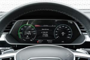 Black Audi E-Tron 2023 in Riga, with an engine capacity of 0.00 L and mileage of 26 thousand km for 36000 €, photo 15 on AUTOMOTO.COM.LV